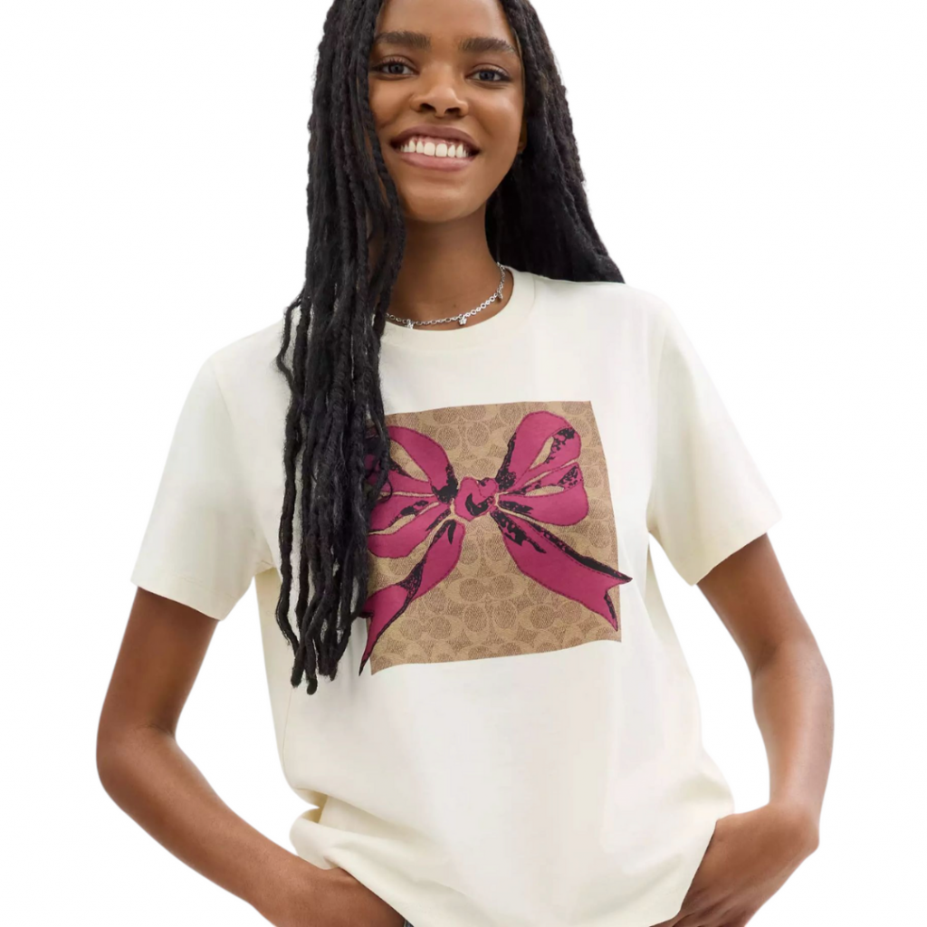 Playera Coach Beige Coquette CZ015 – Arella Boutique